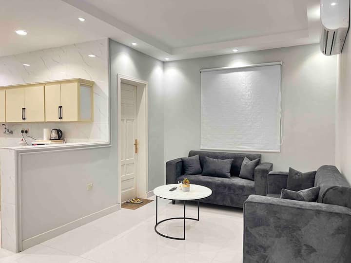 Apt 301 | 1 King + 2 Double - Madinah