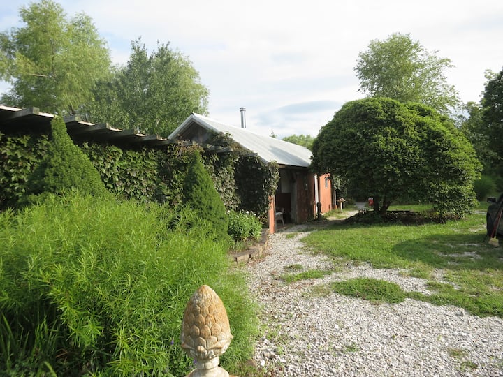 Garden Cabin On 12 Acres Near Boonville Missouri - Isle of Capri Casino Hotel Boonville