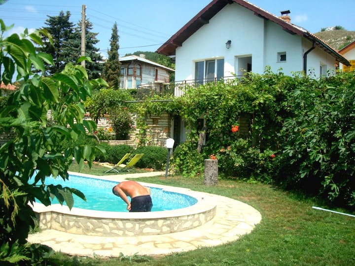 Nick's Palace - Balchik