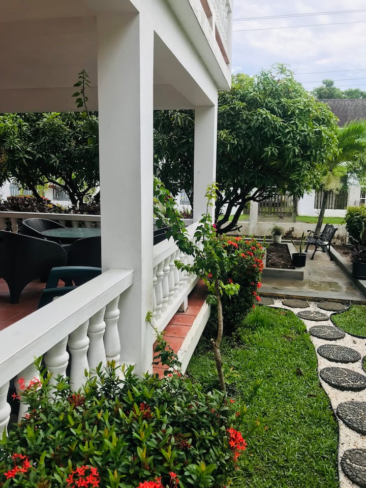 Escape To Hceas | 6br | Sleeps 14 | Pool - Trinidad y Tobago