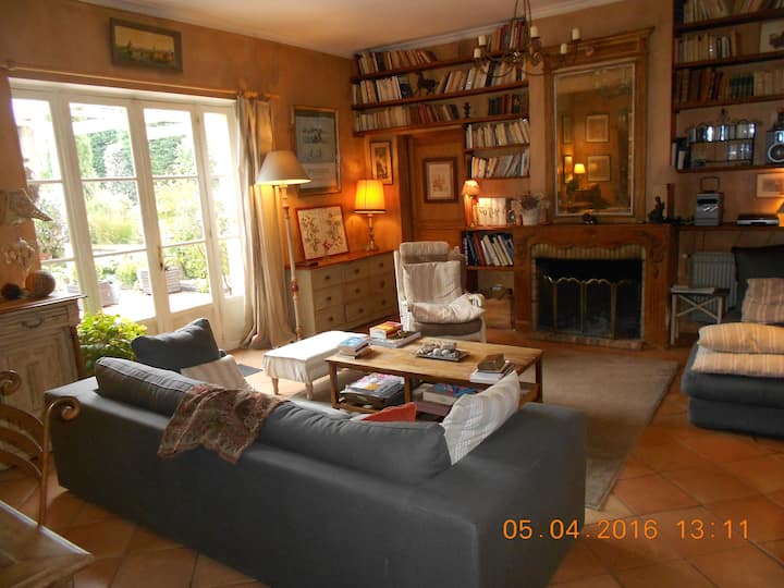 Grande Maison Pleine De Charme Avec Jardin Clos - Carmaux