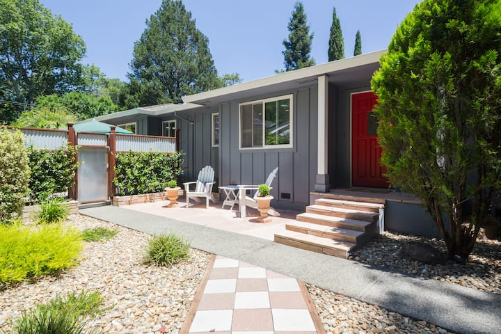 Casa St. Teresa In Beautiful St. Helena - St. Helena, CA