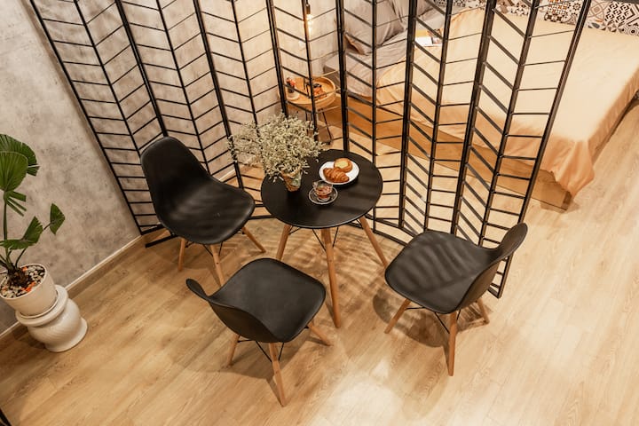 H&g Gentle Night -Beautiful Apt W/balcony - ハノイ