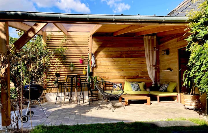 Super Calme Avec Pergola. 400m Gare. Vod - Laval, France