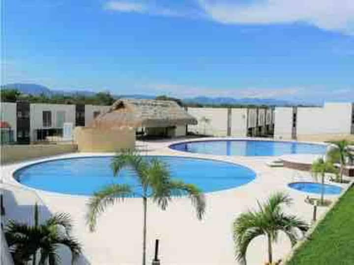 Hermosa Casa Familiar En Ricaurte - Girardot - Girardot