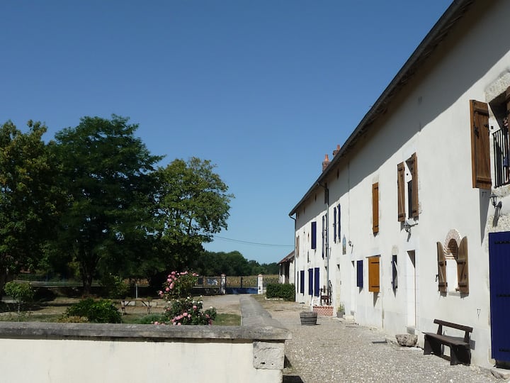 Studio Indépendant 1/2 Pers. Tout Proche Véloroute - Châtillon-sur-Loire
