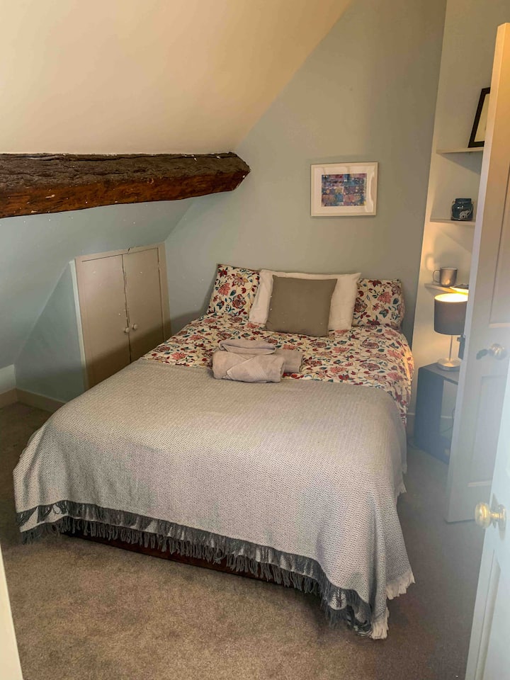 Duckling Room With Ensuite - Cork