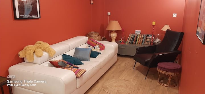 Chambre Quadruple Vue Piscine - Nîmes