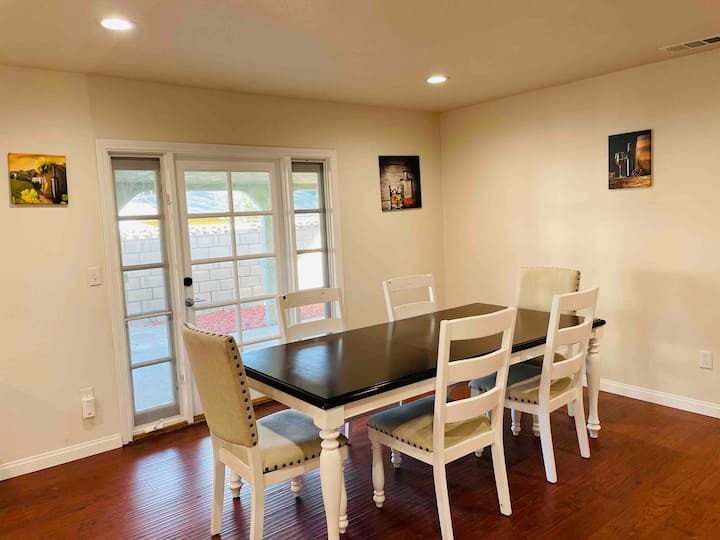 Quiet Private Room A/q Bed/tv/central Ac/sanitized - Fontana, CA