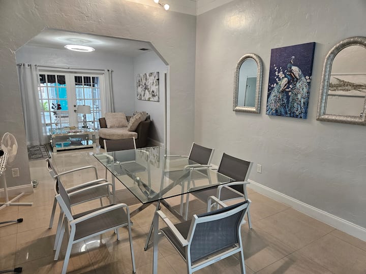 Beautiful Room With Private Bathroom And Tv - Miami