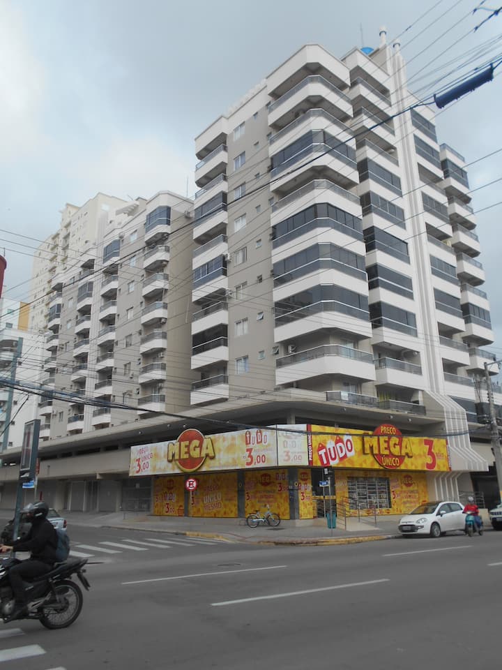 Apartamento Com Excelente Localização Meia Praia - Itapema