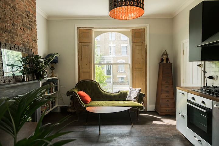 Self Contained London Fields Open-plan Flat - London