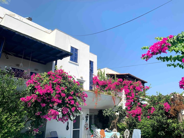 Merkezde öZel Havuzlu Villa Denize Yürüme Mesafesi - Bodrum