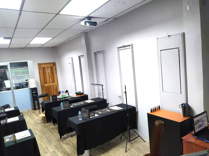 Aula De Capacitacion Para Eventos Corporativos - Guayaquil