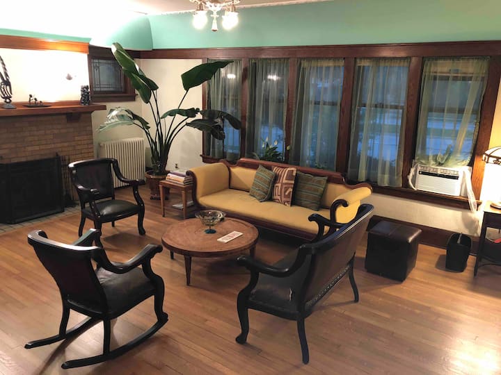 Private Apartment In Historic Home - Wauwatosa, WI