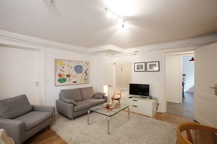 Komfortable 1-zi-wohnung In Elbnähe - Hambourg