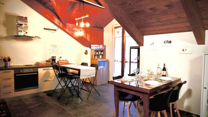 Attico Esclusivo Ad Alba | Free Parking | Wifi - Alba, Piyemonte