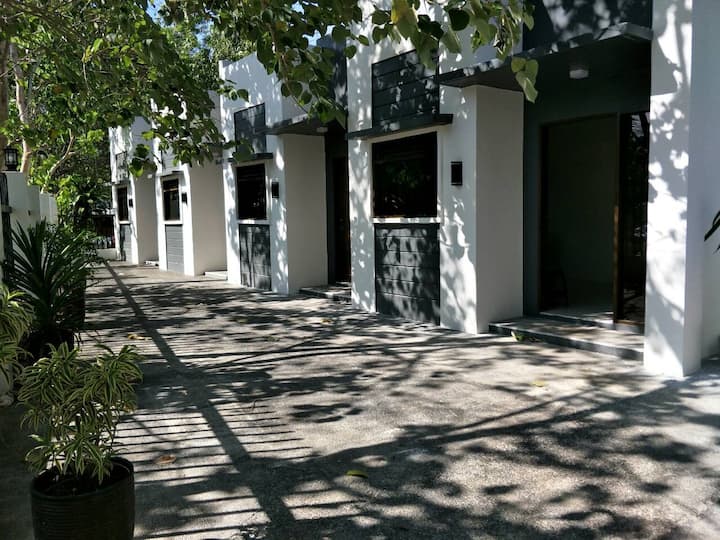 Bohotel Apartment W/kitchen （Room #2) - Panglao