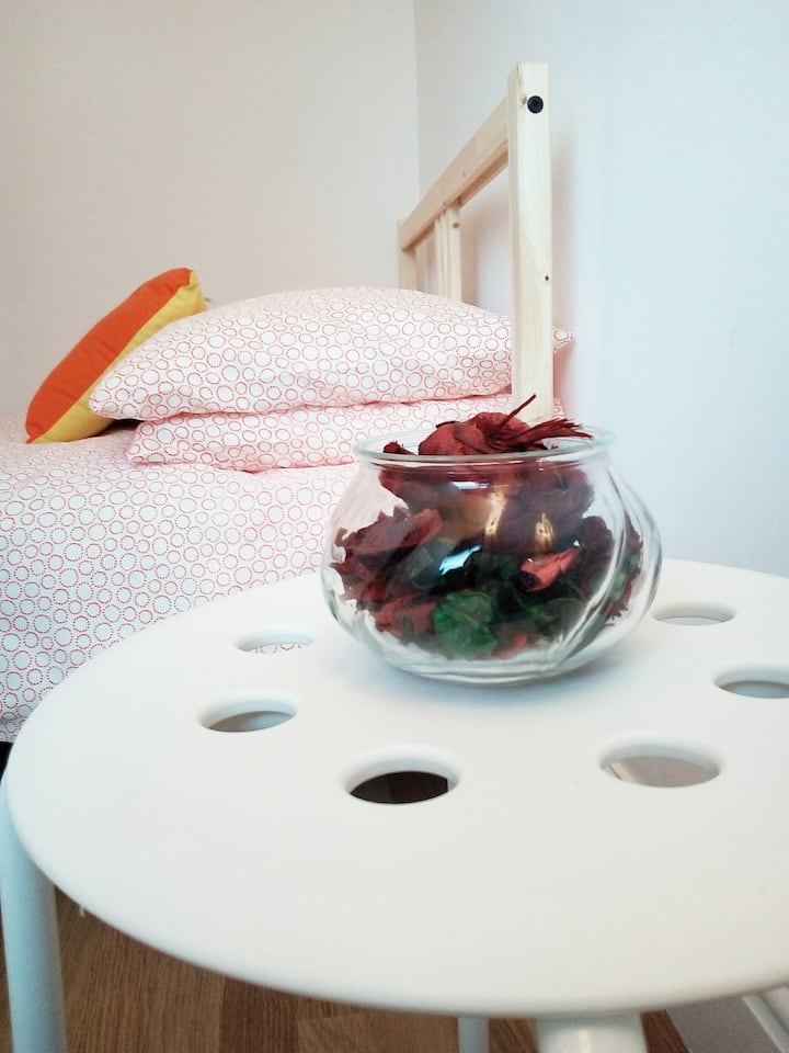 Small Cosy Pod In Enfield - Enfield, UK