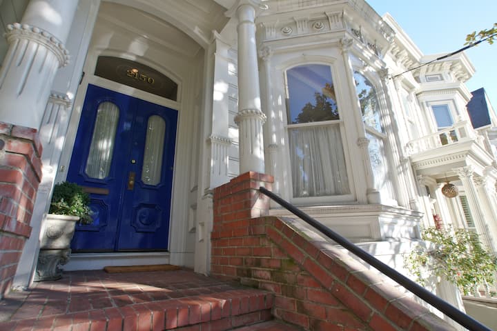 Pacific Heights 3 Bedroom Home With Garage - Usa