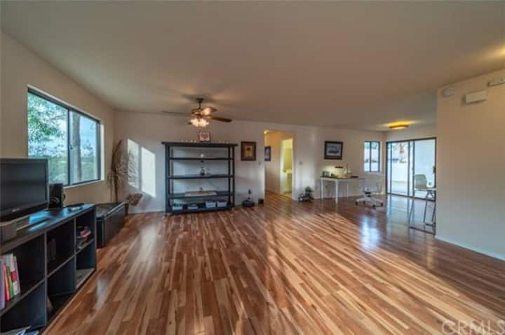 Super Clean 3 Bedroom Home With Acres Of Privacy - Borrego Springs, CA