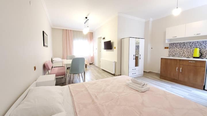 Yeni Ve Temiz Merkezi Stüdyo Daire - Eceabat