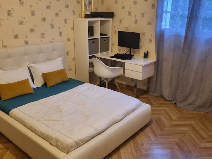Chambre Privée Chaleureuse Avec Parking Privé - Cholet