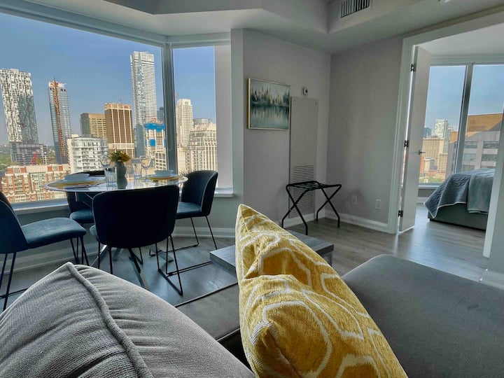 Yorkville 29th Floor Celebrity Suite Great View - Toronto