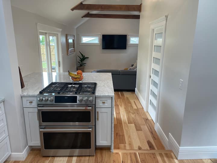 Pound House - Traverse City, MI