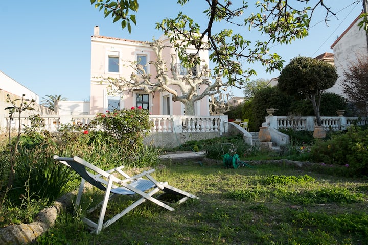Villa Et Jardin à 2 Pas De La Mer - Marseille