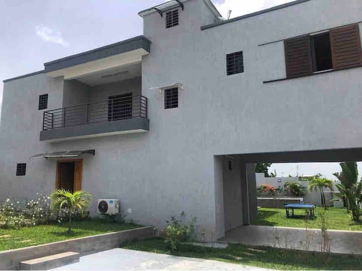 Villa 4ch Abidjan Avec Piscine Privée - Abidjan