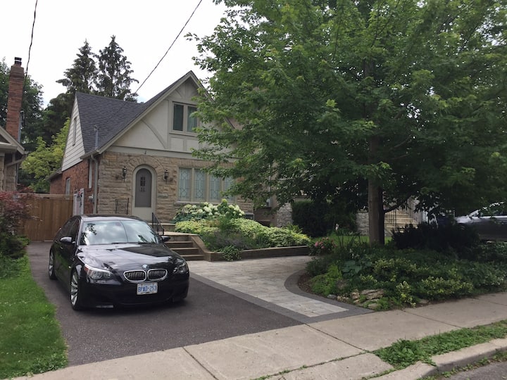 Bright Modern Tranquility - A Place To Call Home - Toronto