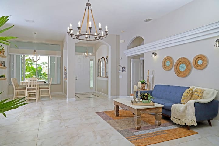 Near Beach 8 Bed 2800 Sq Ft 4 Bdrm - Vero Beach, FL