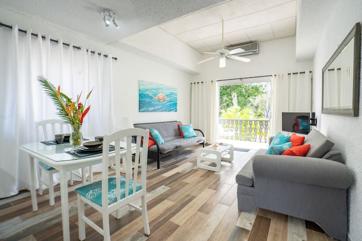 Green Monkey 6 - 1 Br Condo Near Beaches W/ Pool - Bridgetown