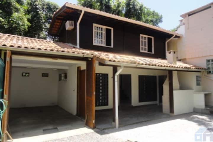 Casa Aluguel Mensal Lagoa Conceição - Florianópolis