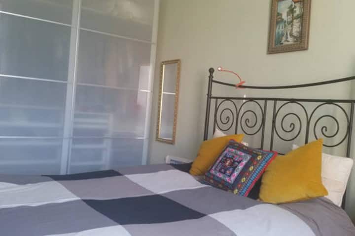 Bright And Artsy Room Central Flat - Musselburgh