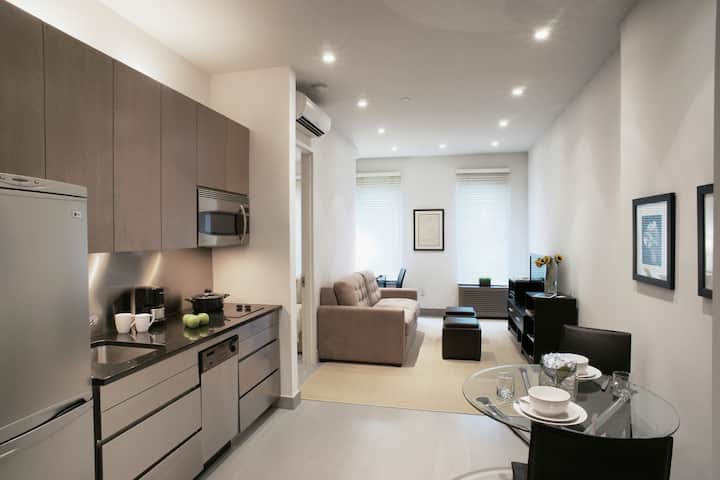 Modern 1 Bedroom 5fl With Marble Bathroom - Manhattan, NY
