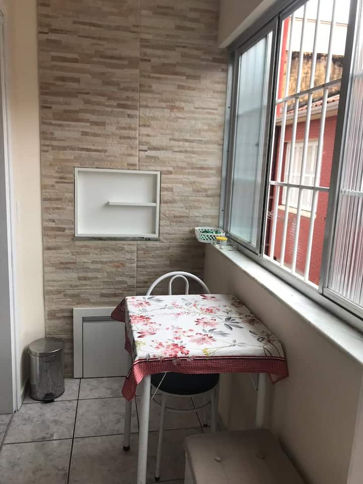 Capão Da Canoa - 02 Quartos Excelente Localização. - Capão da Canoa