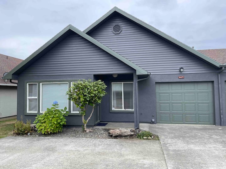 B Dock Walk 1 - Crescent City, CA