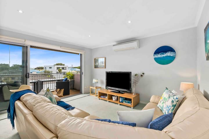 Peacehaven- Walk To Beach, Shops. Parking, Aircon - Ocean Grove