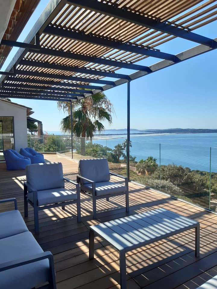 Villa Avec Piscine Et Vue Mer Exceptionnelle - Côte d’Azur