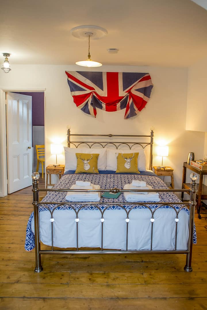 3 Bedroom / 3 Bathroom Suite - Parking Wi-fi Beach - Cromer