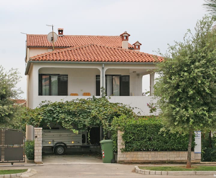 Apartment Vilma - 羅維尼