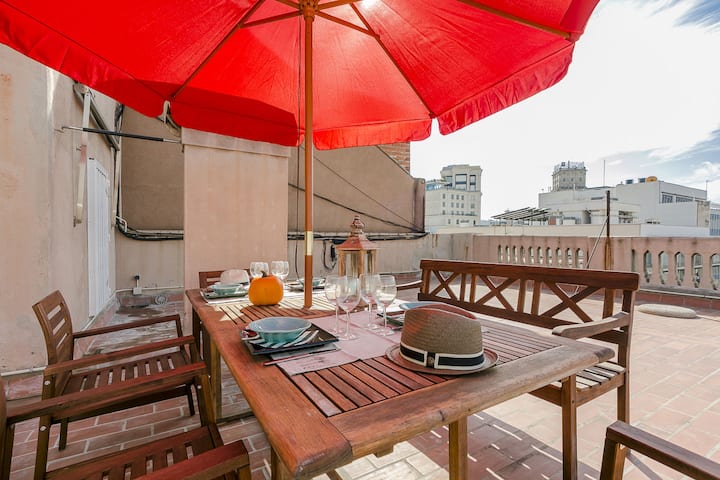 Penthouse Apartment With Terrace In Pau Claris - Barcelone