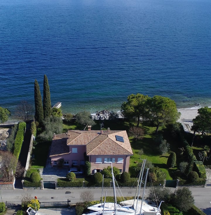 Villa Con Accesso Diretto Alla Spiaggia - Torri del Benaco