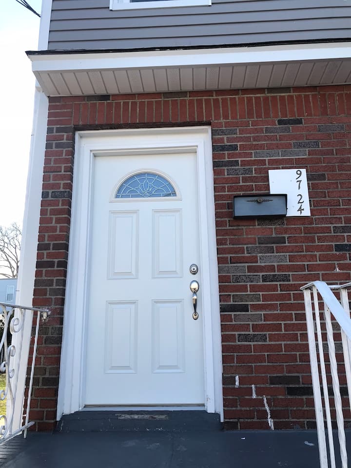 Luxury (Sky Blue) 3 Bed Apartment - Queens, NY