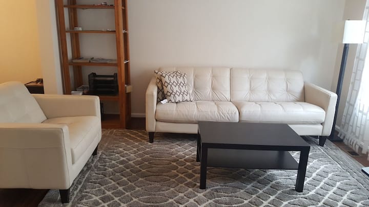 Private Room2, 15 Mins Walk To Metro - Alexandria