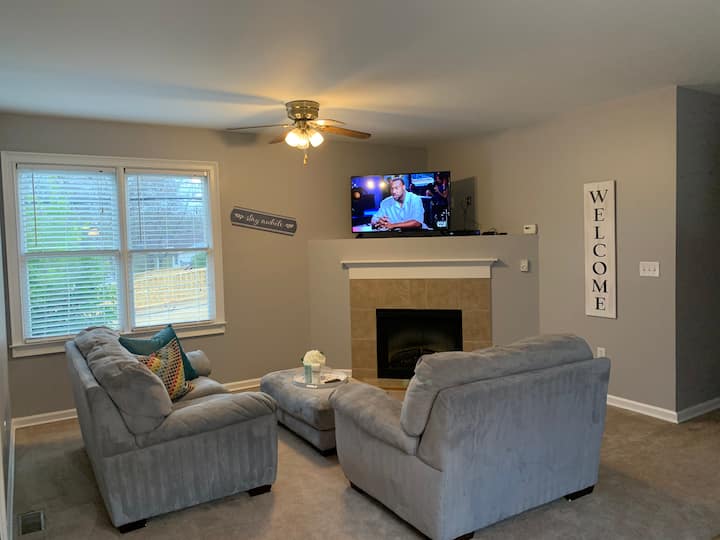 Another Grant Park Beauty! 2b/2ba W/private Garage - 애틀랜타