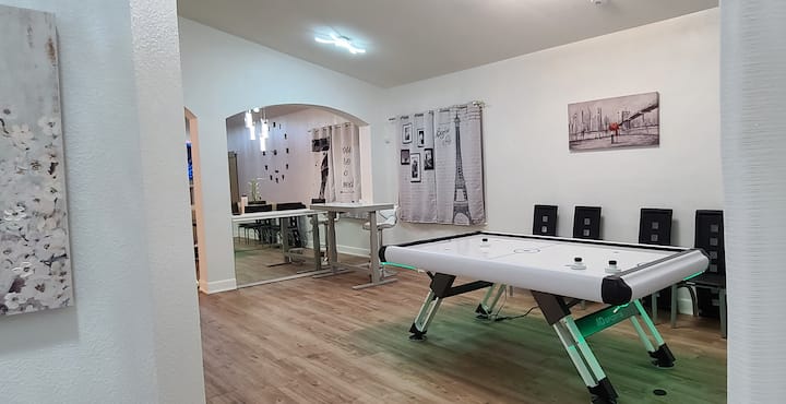 Entire Residential Home · 3 Bedrooms - Pflugerville, TX