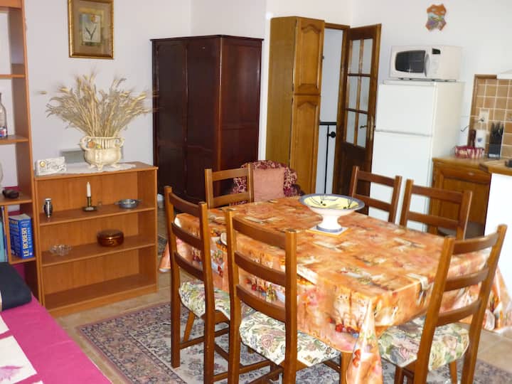 Studio Meublé De Tourisme Classé 2 éToiles - Aups